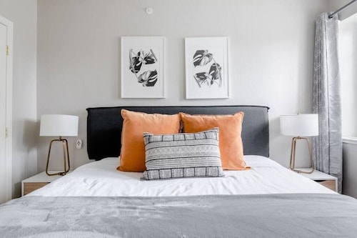 2-bedroom, Private Entrance 10-min To Downtown! - Denver