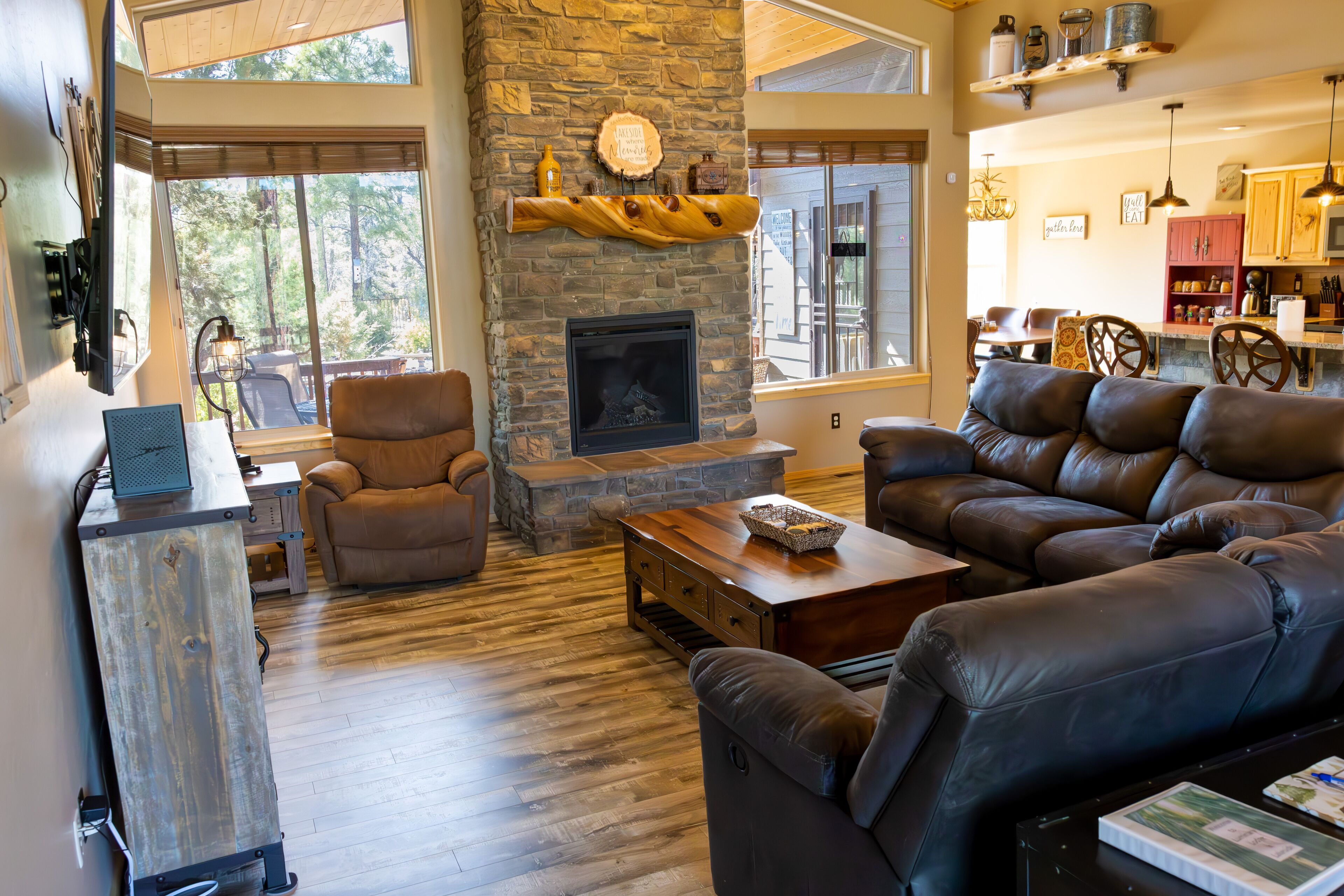 Modern Cabin Getaway With A Pine Tree View! - Pinetop-Lakeside, AZ