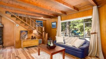 Casa, várias camas (Hawk's Haven) | Sala