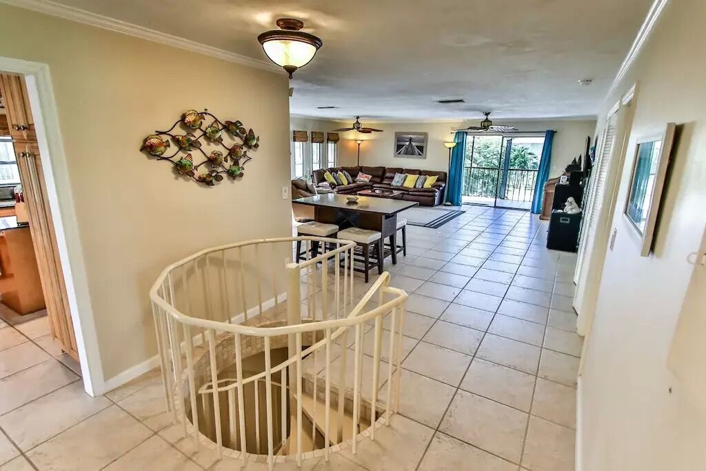 Escape Winter At Gulf Side Gem! 45 Ft. Dock, Pool , Hot Tub And More - Marathon, FL