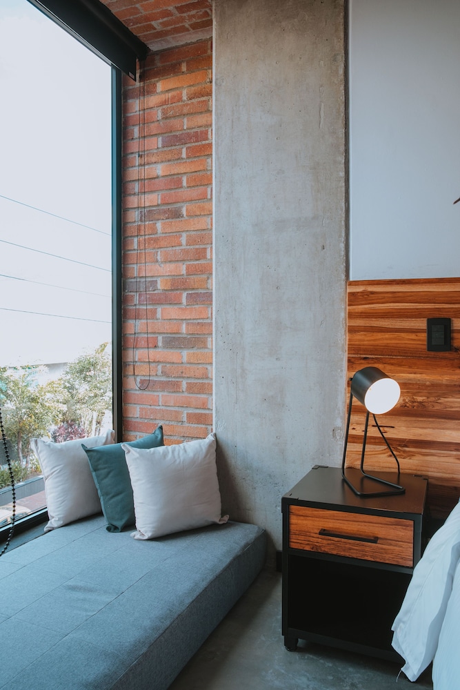 Fresh & Comfortable Unit In The Walkable Laureles - Medellín, Colombia