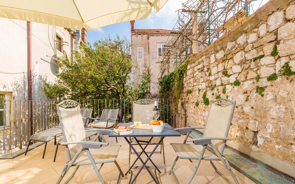 Steps Old Town Apartments By Irundo - Dubrovnik