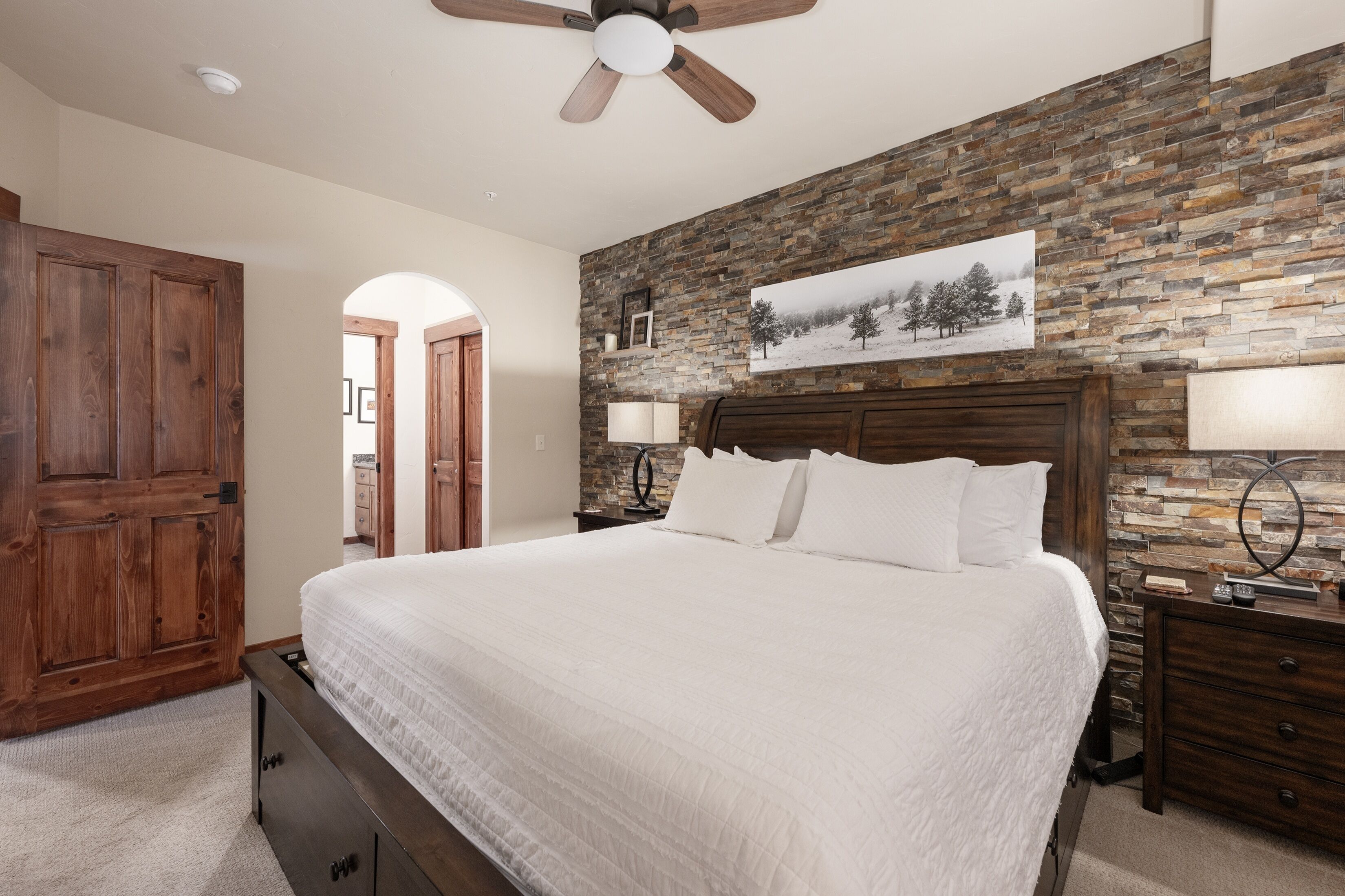 Apartamento em Condomínio Fechado, 2 quartos | 2 quartos, secretária adequada para computadores portáteis 