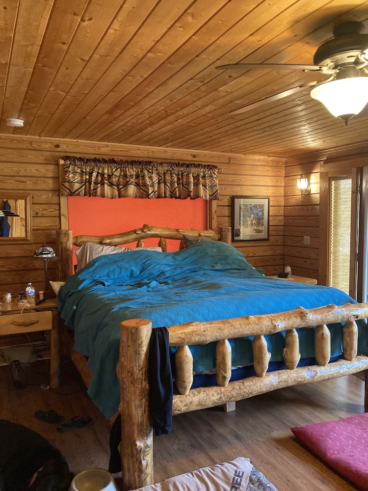 Cozy, Quiet Small Town Log Home. With Beautiful Mountain View. - Vega State Park, Collbran