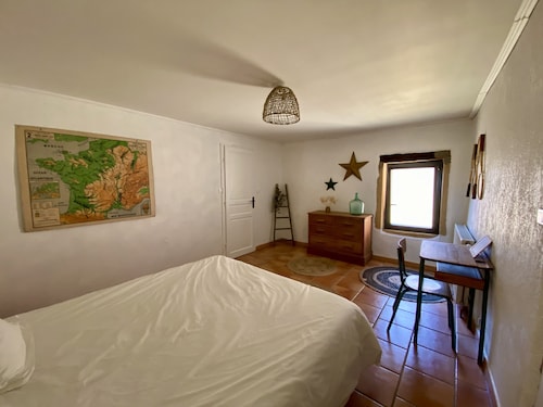 Logement De Charme Au Coeur Des Pierres Dorrees - Bagnols