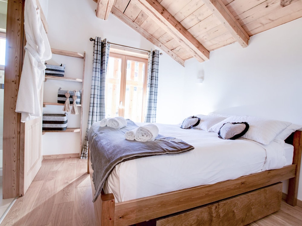 Luxus-chalet: 200 Jahre Altes Bauernhaus Mit Sauna & Spa - Les Gets