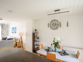 Casa de Campo | 2 quartos, com decoração personalizada, com mobília individualizada 