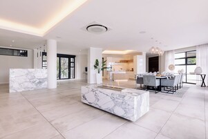 Vila premium | Opções para refeição no quarto