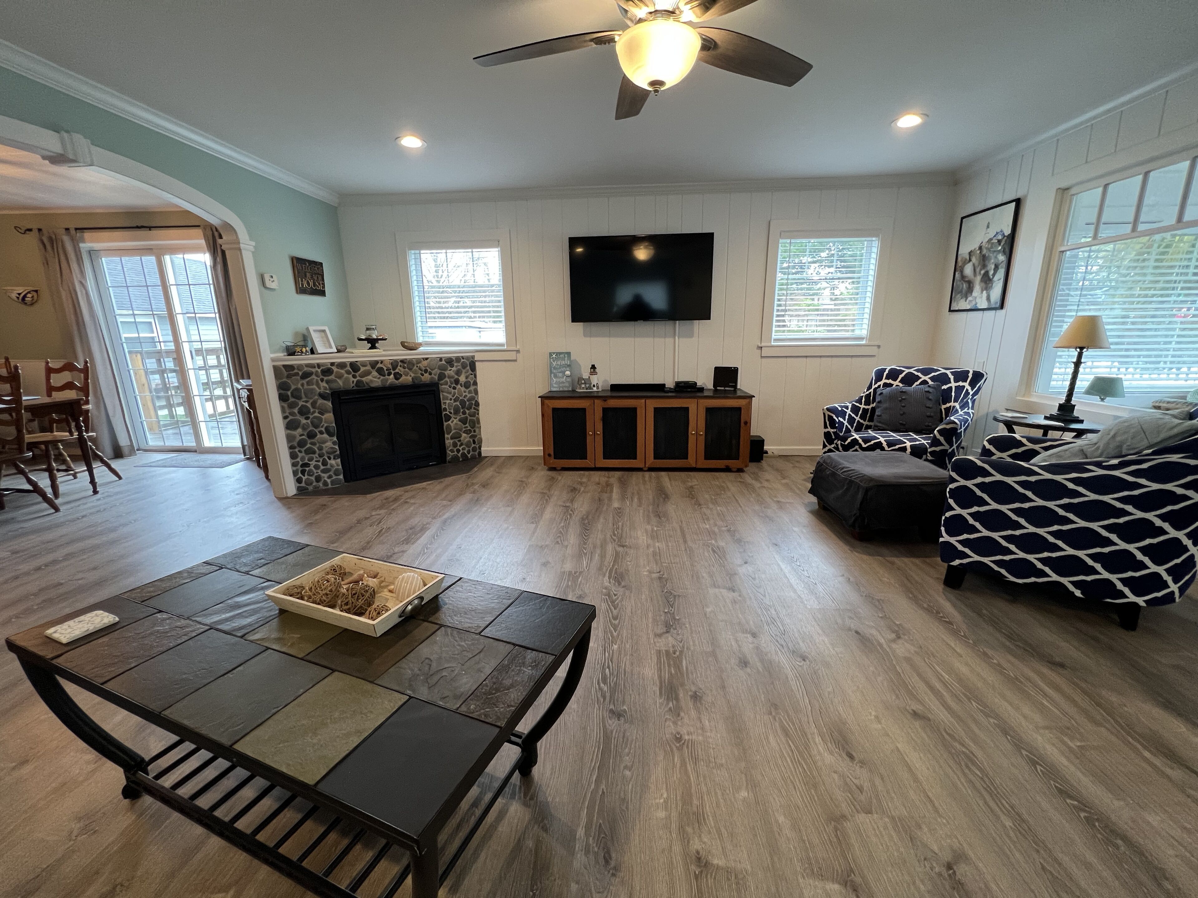 4 Bed/3ba - Amazing Updates Since You Were Here Last - Seaside, OR