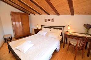 2 quartos, ferro/tábua de engomar, Wi-fi grátis 