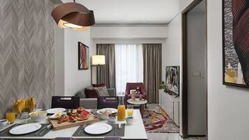 Quarto Deluxe, 1 quarto | Roupa de alta qualidade, cofre no quarto, com mobília individualizada