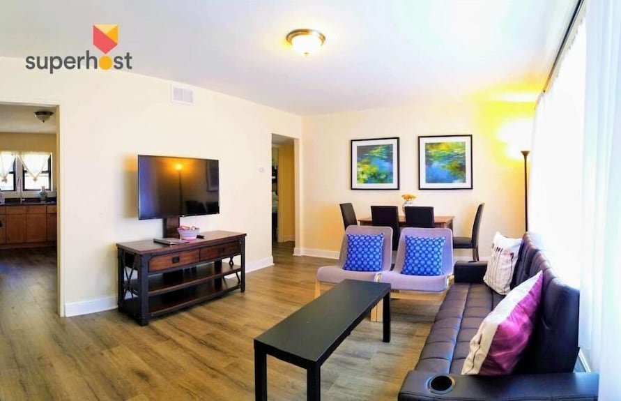 1 #31 - 4 Bedroom Condo - Mccormick Place, Wintrust Arena, Chinatown - West Loop - Chicago