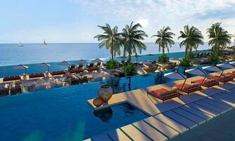 Piscina externa, guarda-sóis