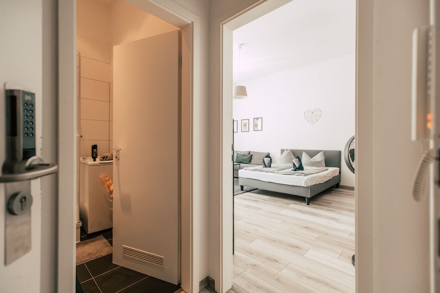 Luga Homes - Gewandhaus - Industrial Studio Mit Küche Und Balkon - Leipzig