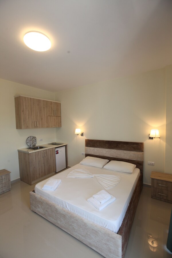 Hotel Golden - Ksamil