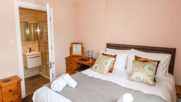 Casa de campo | 4 quartos, individualmente decorados, individualmente mobiliados