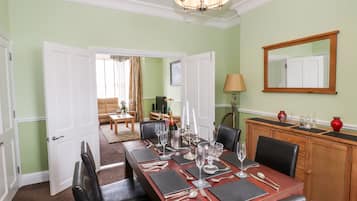 Casa de campo | 4 quartos, individualmente decorados, individualmente mobiliados