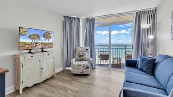 Apartamento Signature em Condomínio Fechado, 2 quartos, vista para a praia, junto ao mar | Sala