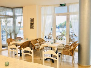 Apartamento | Sala | Televisor de 30 polegadas com canais digitais 