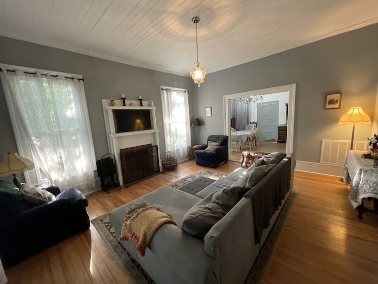 Historic Magnolia Suite 1 - North Carolina