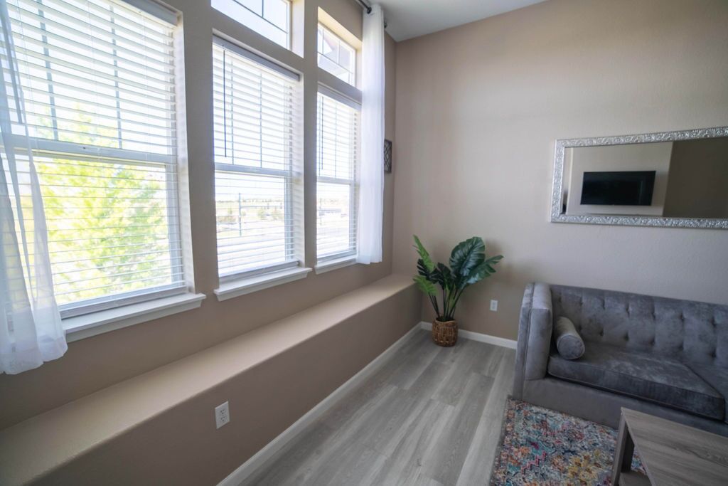 Top Floor Sanctuary At Dove Valley - Parker, CO