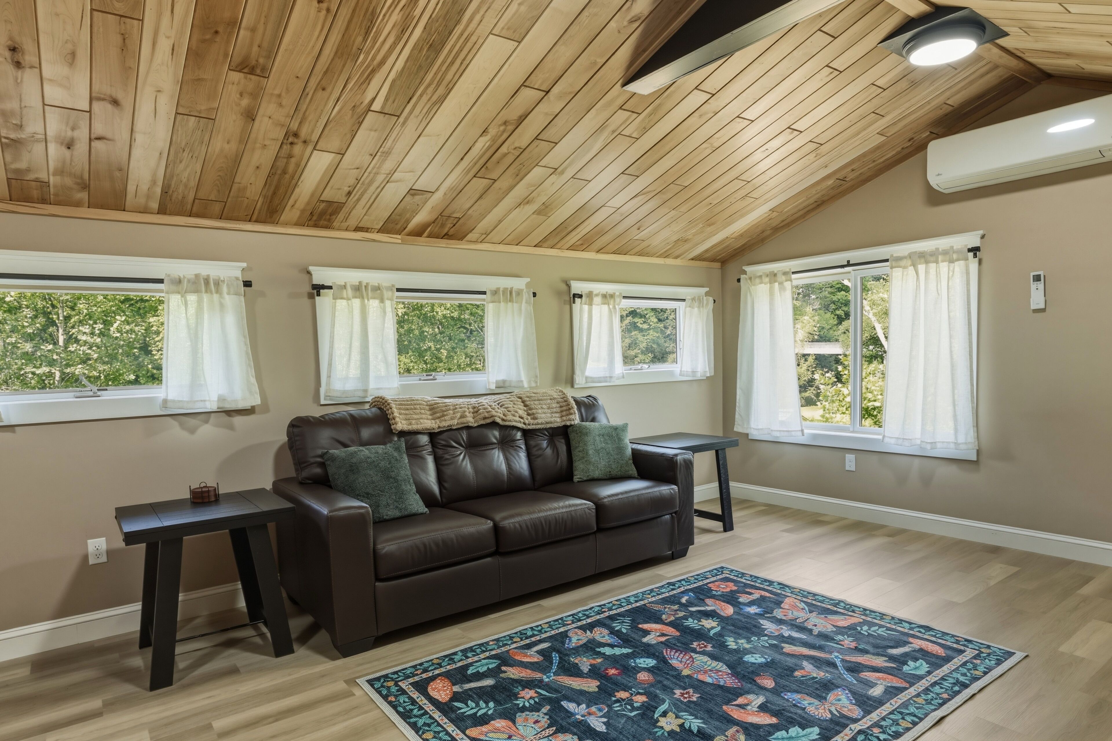 Cottage On The Crick-sits Right On Pine Creek - Pennsylvania