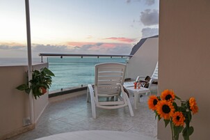 Apartamento Standard, 1 quarto, vista para o mar | Vista do quarto