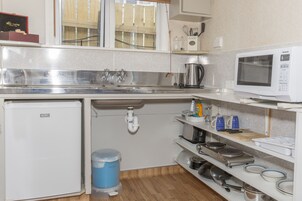 Estúdio, acessível | 2 quartos, com decoração personalizada, com mobília individualizada 