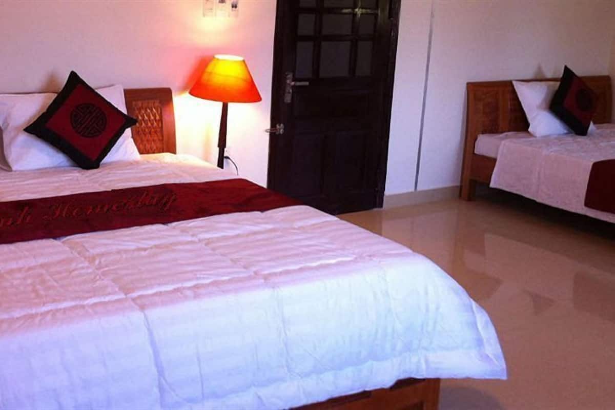 Camas de colchão viscoelástico, minibar, cofre no quarto, secretária 