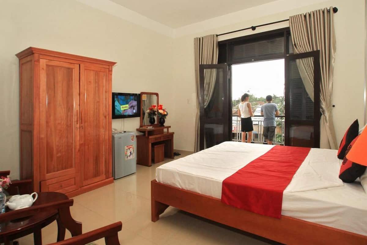 Quarto Duplo Superior | Camas de colchão viscoelástico, minibar, cofre no quarto, secretária 