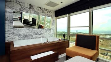 Suite Nobre, 1 cama king-size, não fumadores | Roupa de alta qualidade, edredões de penas, minibar, cofre no quarto