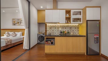 Apartamento Premium | Cozinha privada | Minifrigorífico, Rolo de cozinha