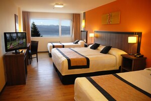 Cofres nos quartos, escrivaninha, cortinas blackout, Wi-Fi de cortesia