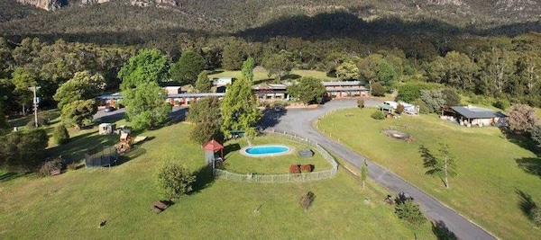The Grampians Motel & The Views Restaurant - Halls Gap