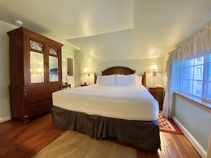 Quarto Duplo Premium, casa de banho anexa (Verdi) | 1 quarto, com decoração personalizada, cortinas/cortinados opacos