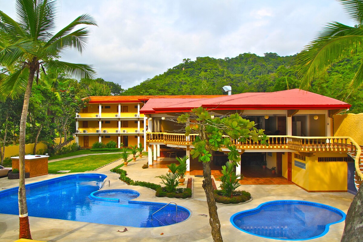 Jacó Laguna Resort and Beach Club Reviews, Deals & Photos 2023 - Expedia