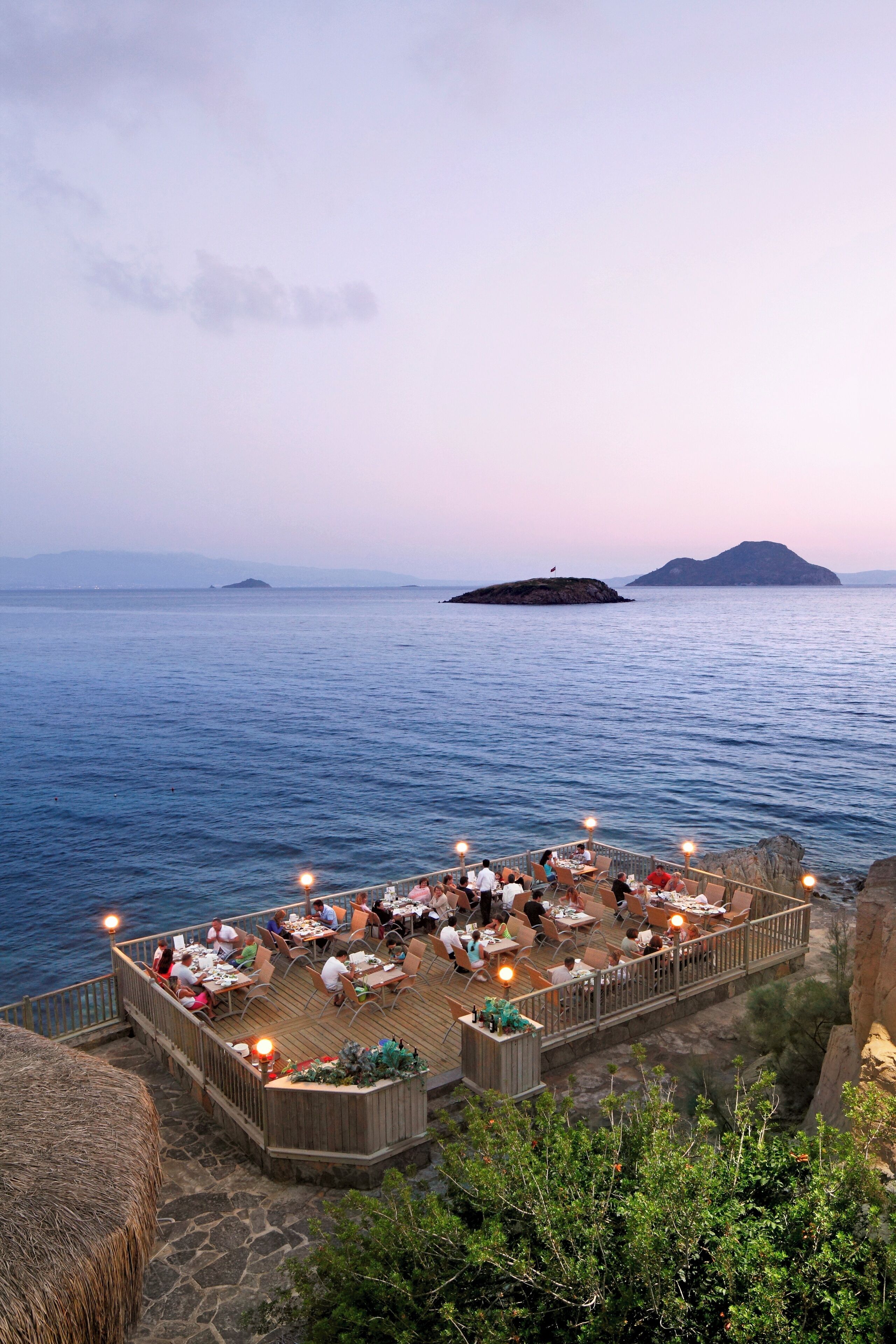 3 restaurantes, pequenos-almoços servidos, cozinha internacional 