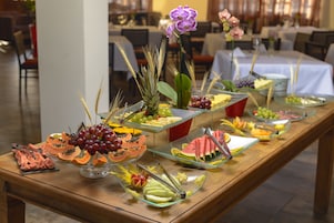 Pequeno-almoço tipo buffet diário incluído