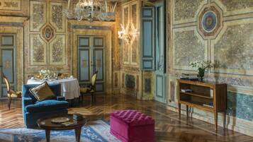 Suite (Queen Hortense Bonaparte) | Vista do quarto