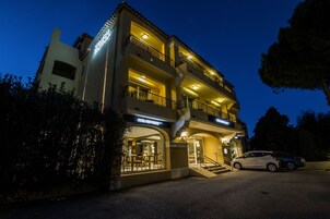 Fachada da propriedade