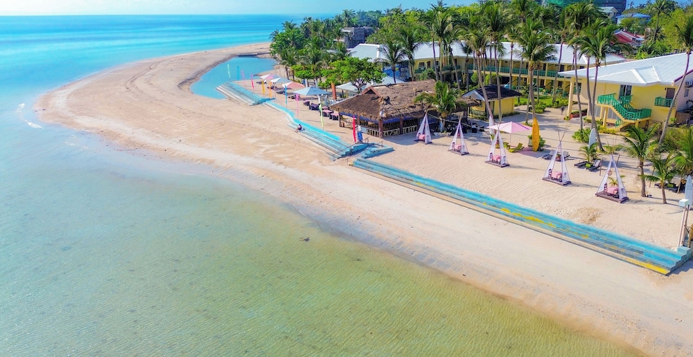 Marlins Beach Resort - Bantayan