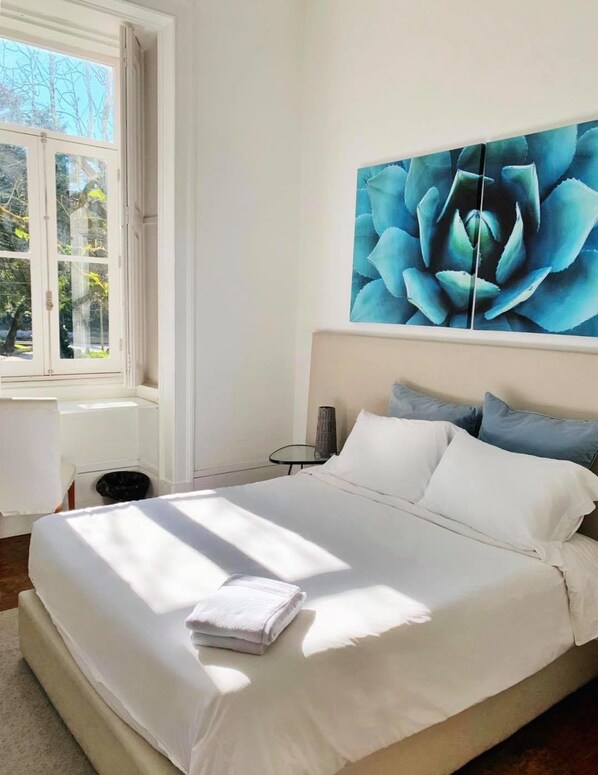 Quarto Duplo, Casa de Banho Privada (com Cama Extra) | Roupas de cama premium, berços (sobretaxa)