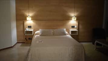 Cofre no quarto, secretária, berços/camas para crianças, Wi-fi grátis