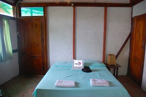 Quarto Standard, 1 cama king-size | Camas de colchão Select Comfort, berços/camas para crianças grátis 