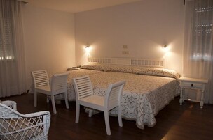 Quarto Triplo | Secretária, Wi-fi grátis