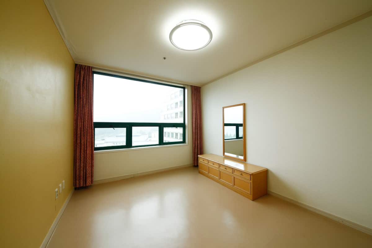 Wi-fi grátis, roupa de cama fornecida