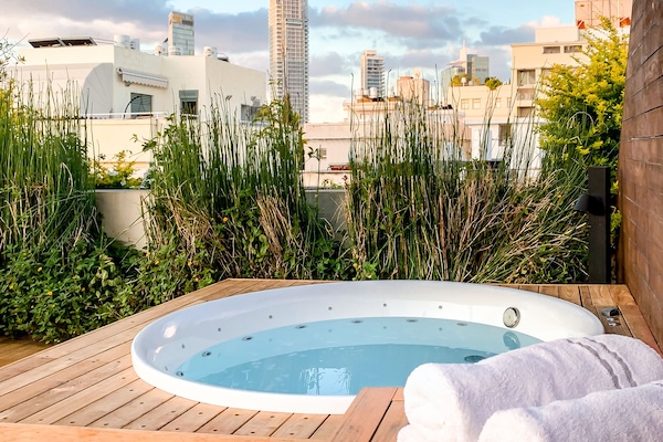 Banheira de hidromassagem exterior