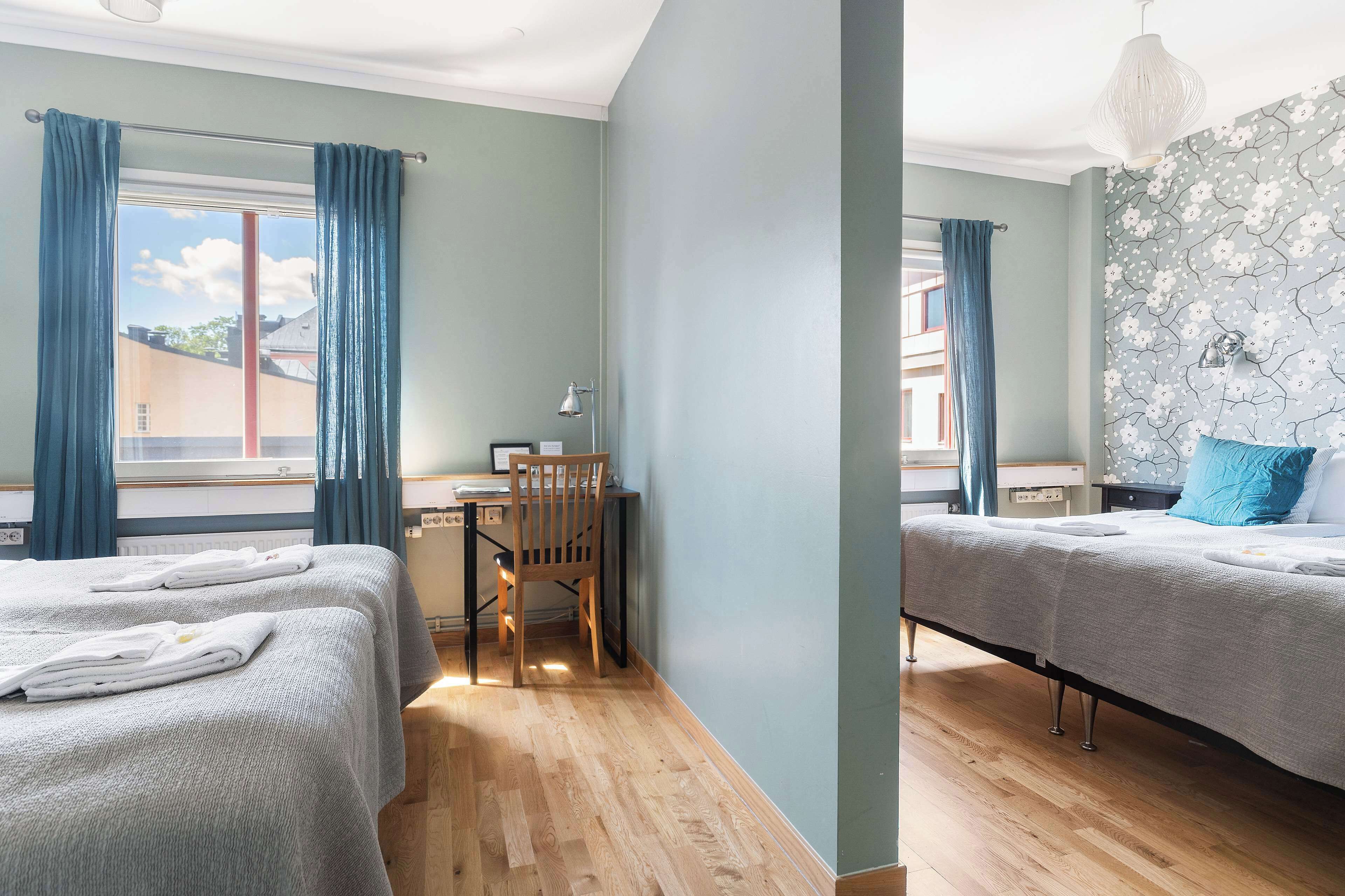 Quarto Standard, várias camas, não fumadores | Roupa de alta qualidade, com mobília individualizada, secretária 