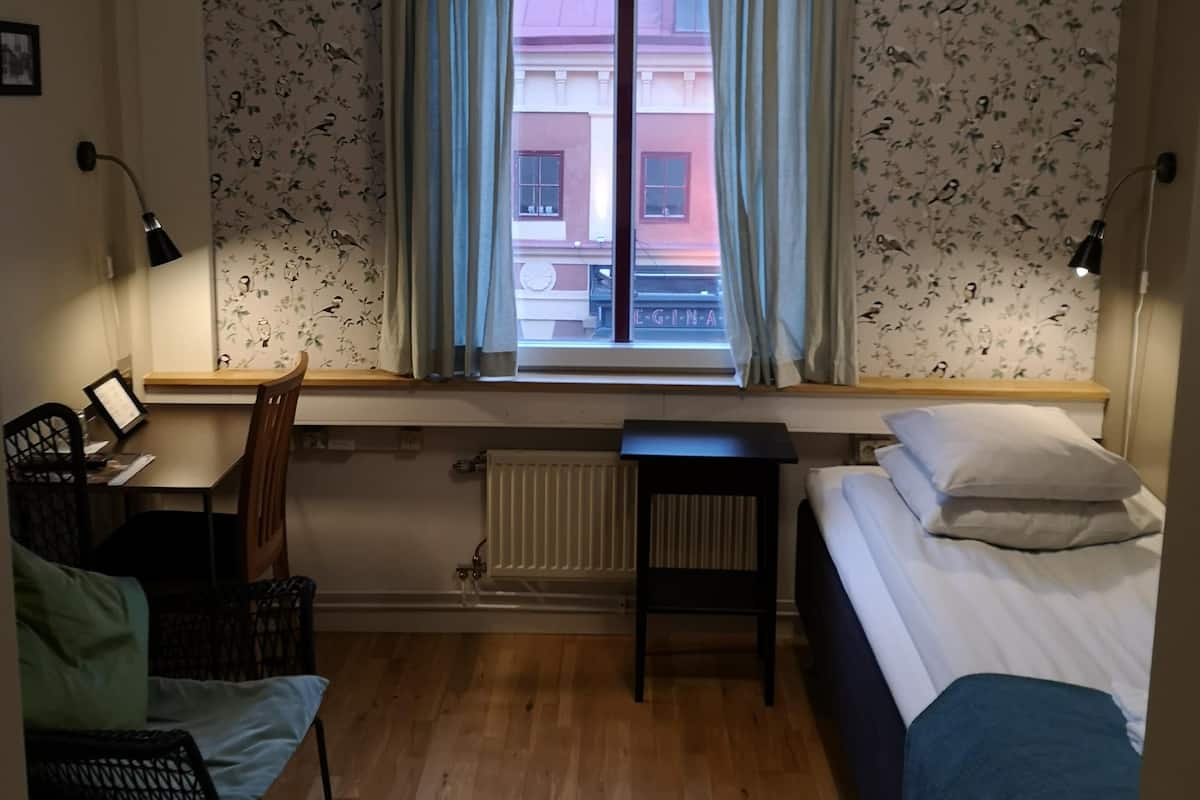 Quarto Standard, 1 cama individual, não fumadores | Roupa de alta qualidade, com mobília individualizada, secretária