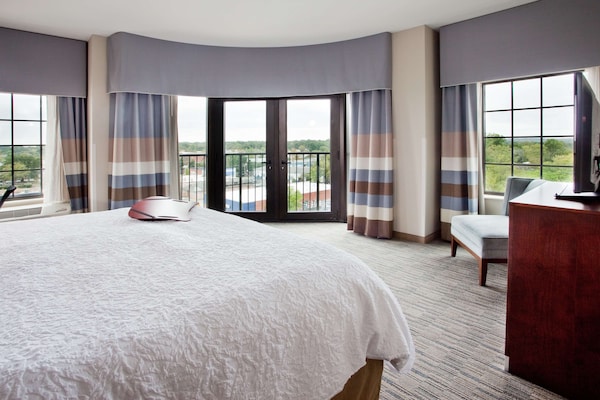 Hampton Inn & Suites Chapel Hill-carrboro/downtown - Hillsborough, NC